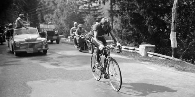 Les grimpeurs et leur « surhomme de chemin » - Des racines et des roues ...